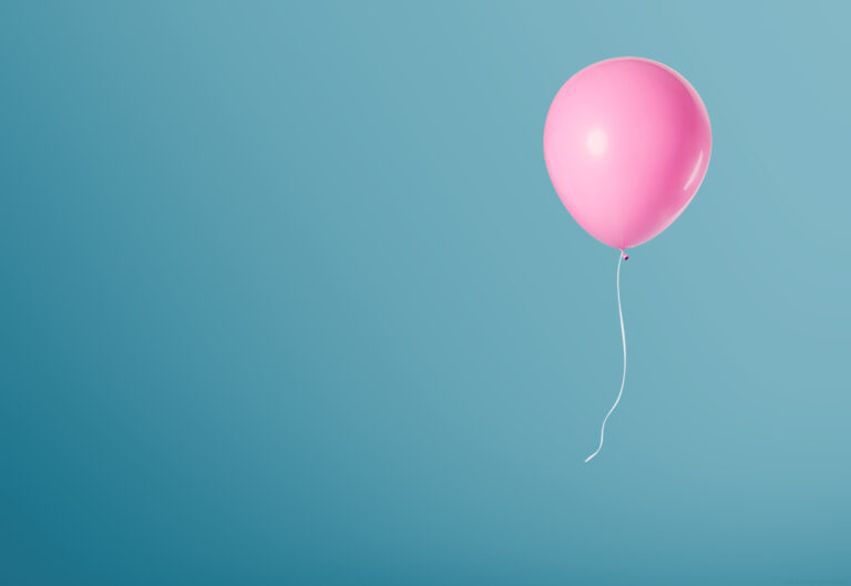 Pink balloon background PSD - PSDgraphics